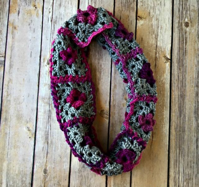 Floral Granny Square Cowl (Free Crochet Pattern) - love. life. yarn.