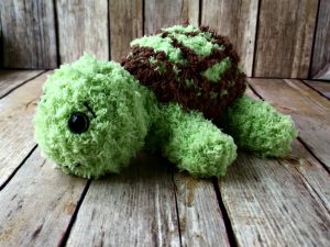 Pipsqueak Turtle - Free Crochet Turtle Pattern - love. life. yarn.