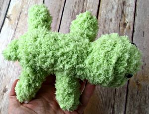 Pipsqueak Turtle - Free Crochet Turtle Pattern - love. life. yarn.