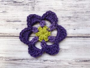 Crochet Six Petal Flower Tutorial (Free Pattern) - love. life. yarn.