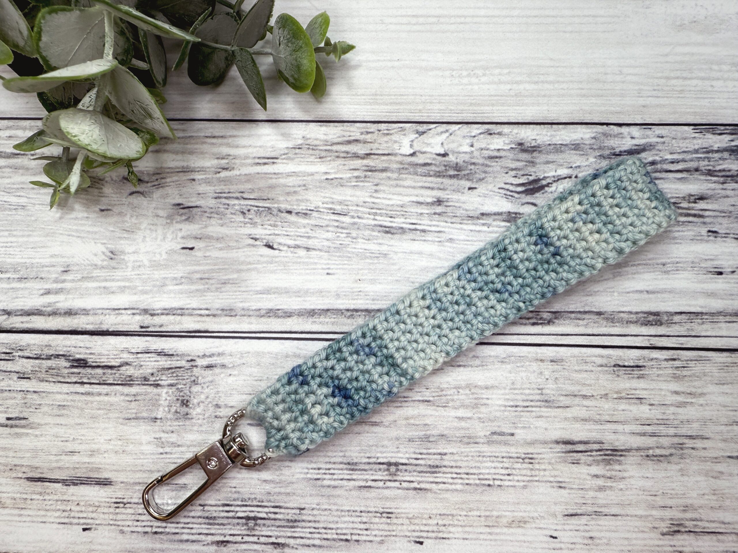 Easy Crochet Wristlet Keychain - love. life. yarn.