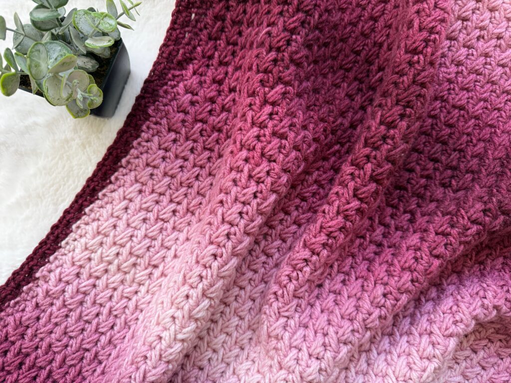 Mixed Cluster Stitch Crochet Blanket (Free Crochet Pattern) - love ...
