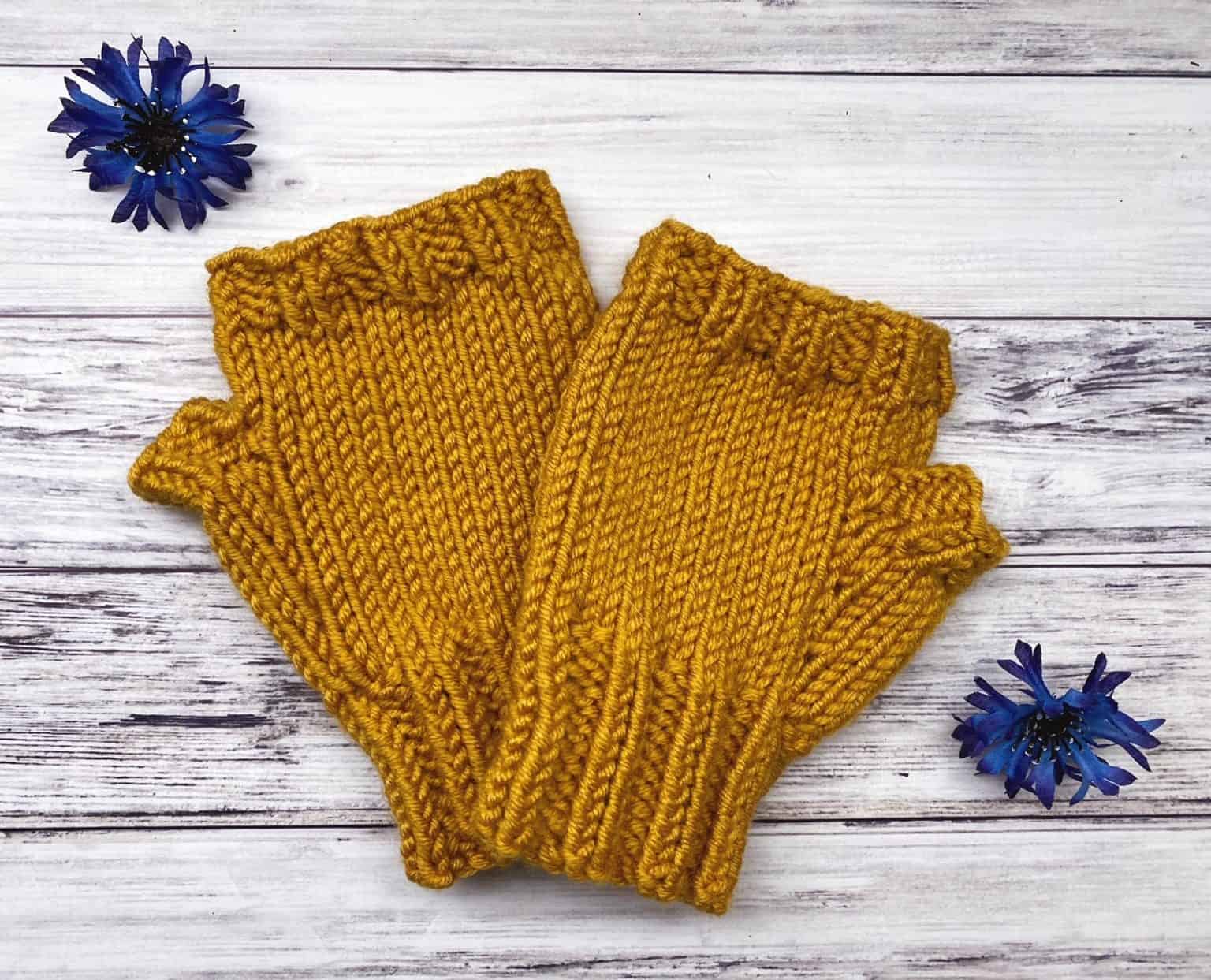Easiest Fingerless Gloves Knitting Pattern - love. life. yarn.