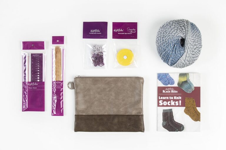 Ultimate List of Knitting Gift Ideas (Patterns + Gifts for Knitters ...