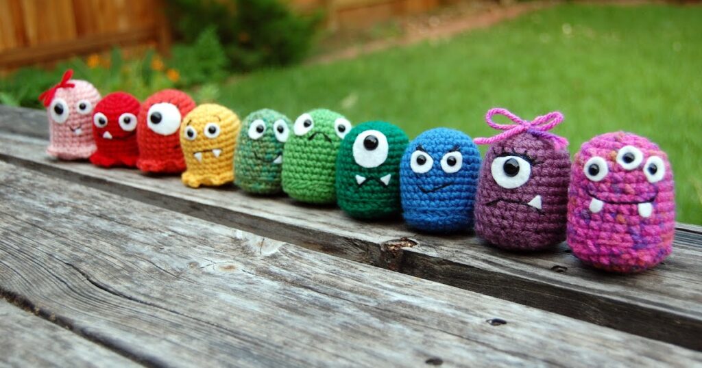 25+ Irresistible Crochet Toys for Beginners – Free Patterns Included ...