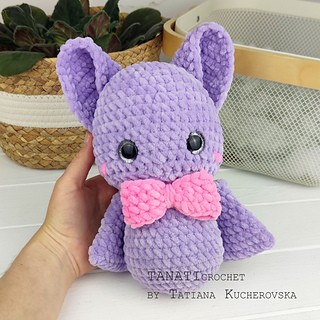 Spooktacular Stiches: 25 Free Crochet Bat Patterns - love. life. yarn.