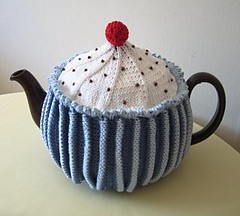Teapot Couture: 25 Teapot Cozy Knitting Patterns - love. life. yarn.