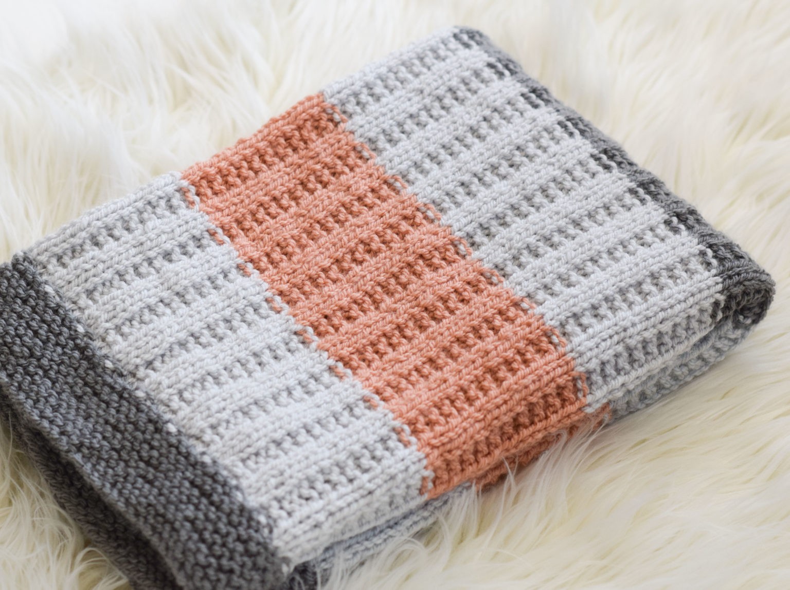 Crafting Coziness: 26 Lap Blanket Knitting Patterns for Every Occasion ...