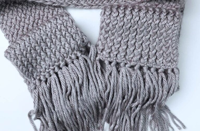 Unraveling the Art of Loom Knitting with 25 Long Loom Knitting Stitches ...