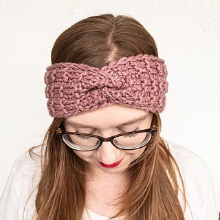 25 Quick & Stylish Knitted Headband Patterns - love. life. yarn.